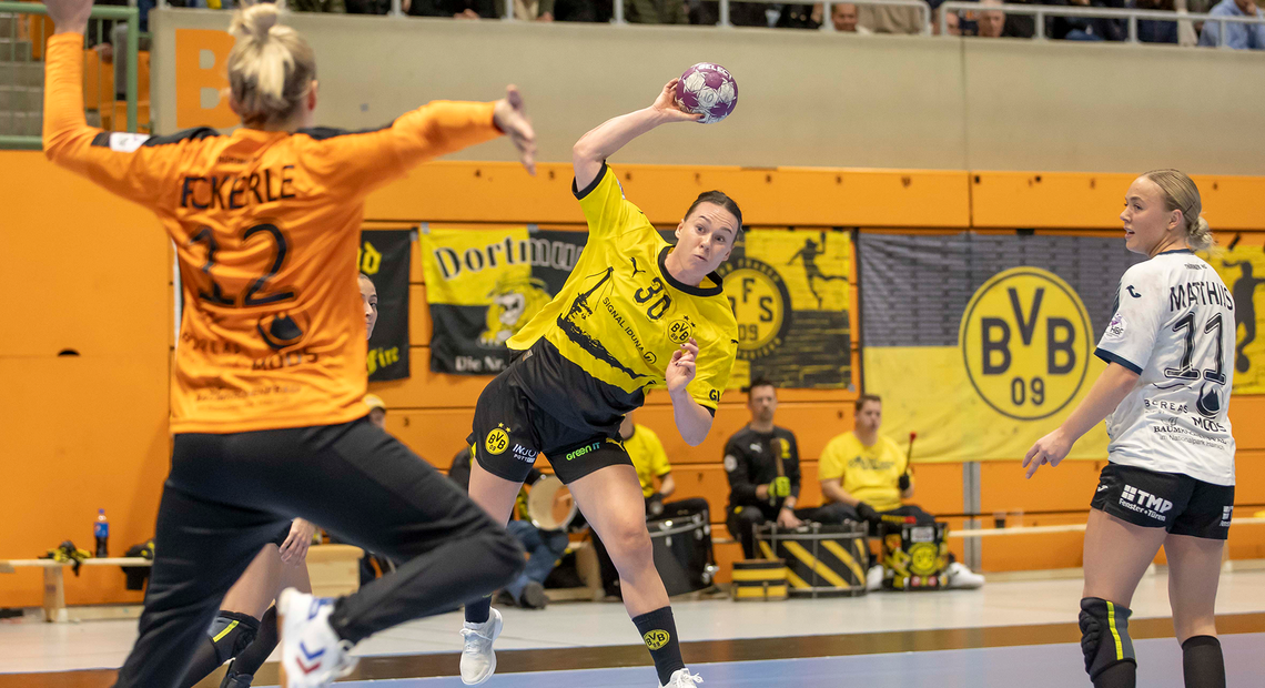BVB-Handballerinnen unterliegen dem Thüringer HC | Handball Bundesliga ...