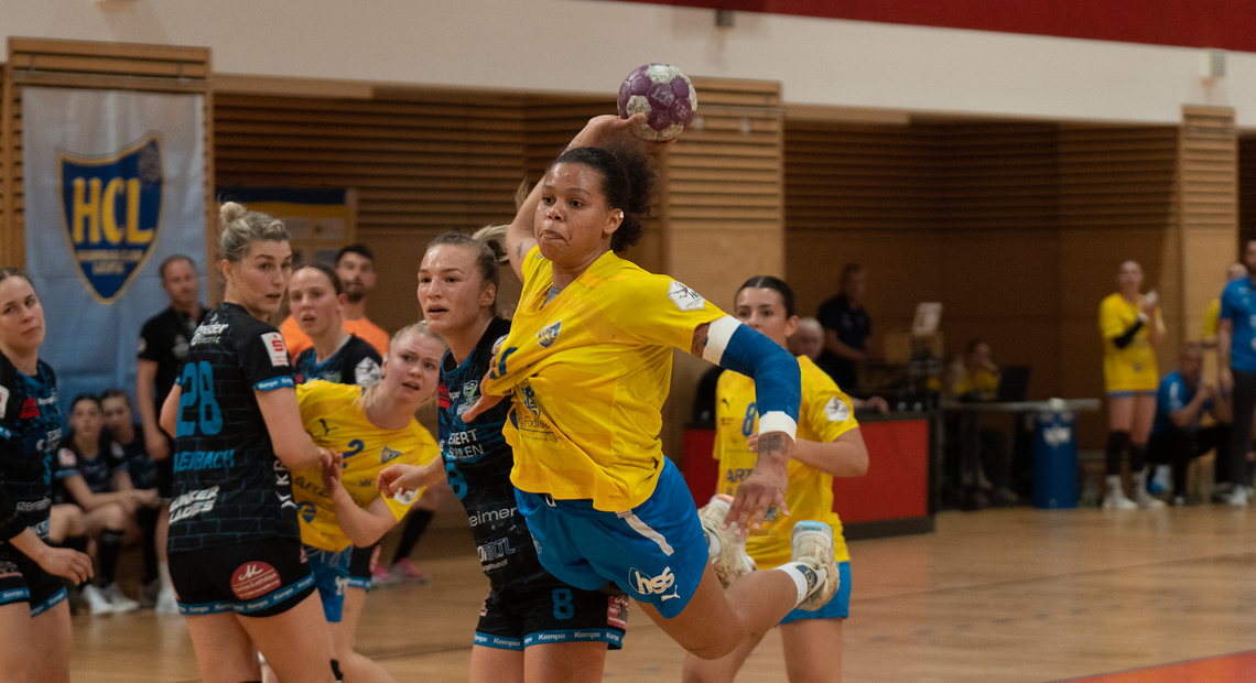 Sharleen Greschner und Hannah Ferber-Rahnhöfer verlängern beim HC ...
